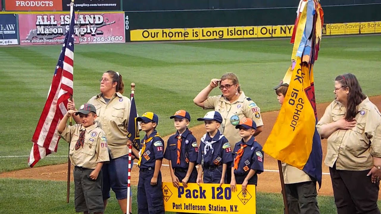 PACK 120 BOY SCOUTS AT LI DUCKS GAME 8-30-2014 - YouTube