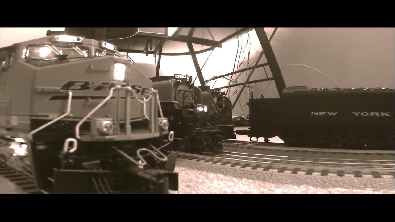 Lionel Vision Line Union Pacific Challenger #3983 - ROLL OUT - YouTube