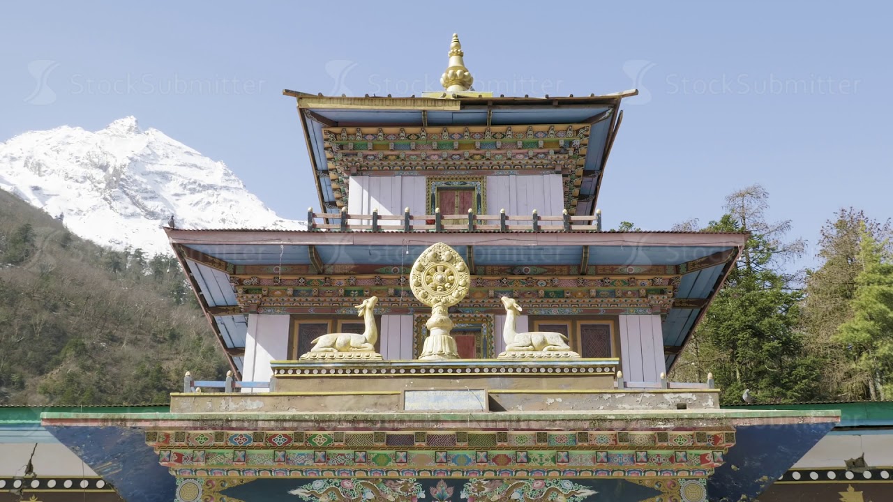 Monastery in the village Lho, Nepal. - YouTube