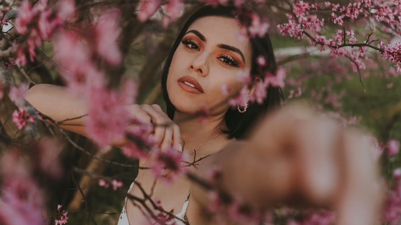 MerOne Music - Love In Your Eyes - YouTube