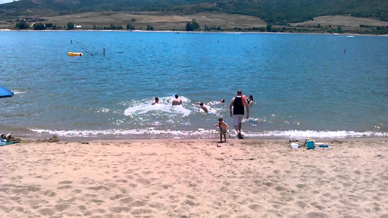 Slow motion baywatch run - YouTube
