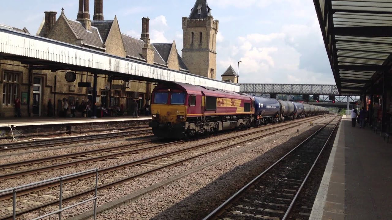 DB class 66144 struggles with a loaded rake of TEA tankers from Humber ...