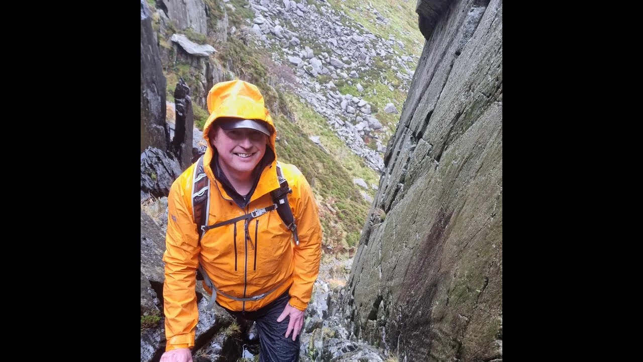 Tryfan Milestone Gully - YouTube