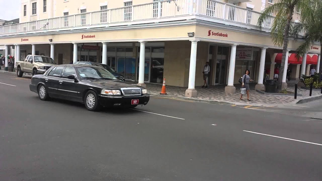 VIP Motorcade Races Through Nassau, Bahamas - YouTube