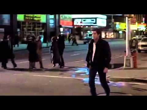 Karizma Erkek Nasıl Yürür?