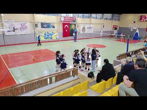Küçük  kızlar 2.lig yarı final                  Arkas 3 - 0 Okyanus Güç                    3. Set
