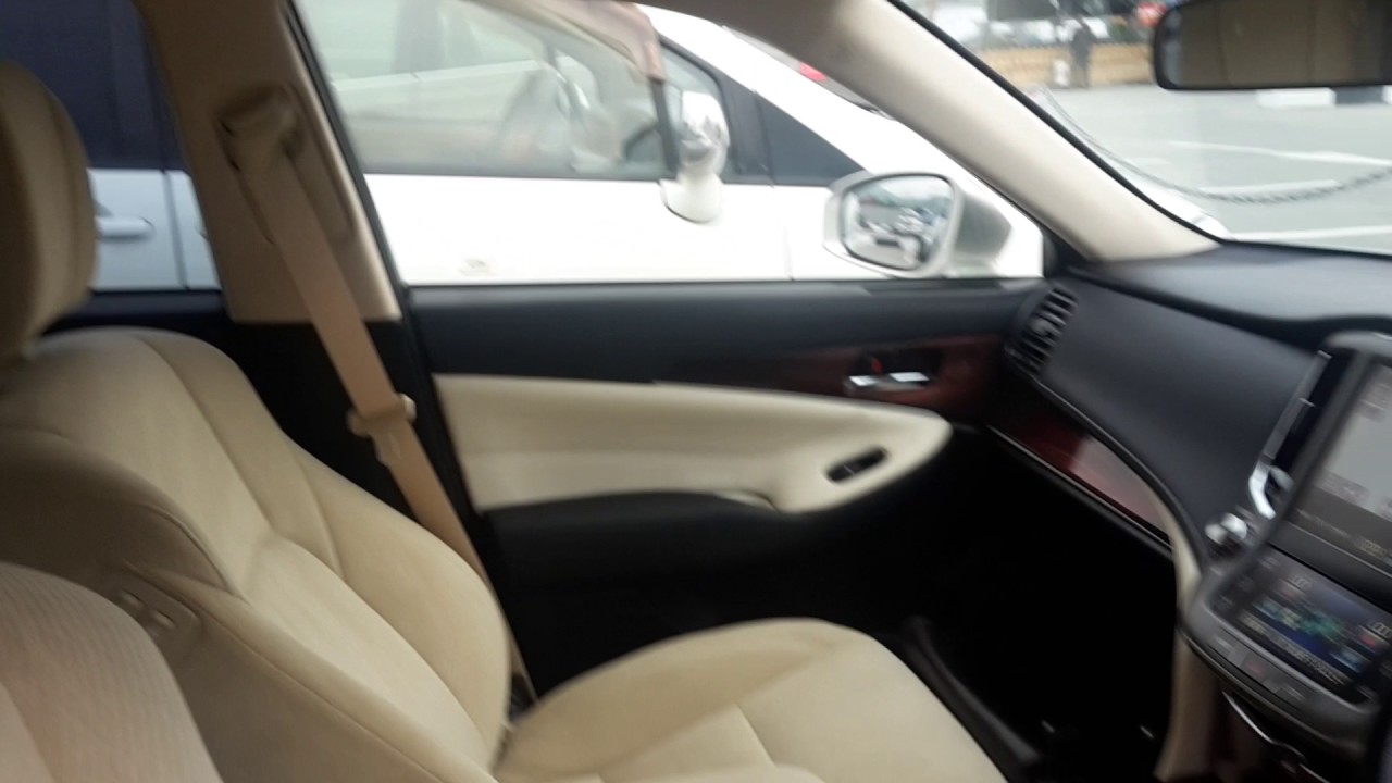 Toyota Crown royal AWS 210 2013год - YouTube