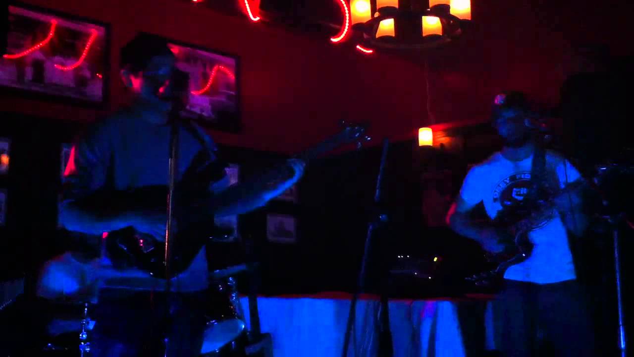 Mark Twine - Peaches [Cover of The Stranglers] - YouTube