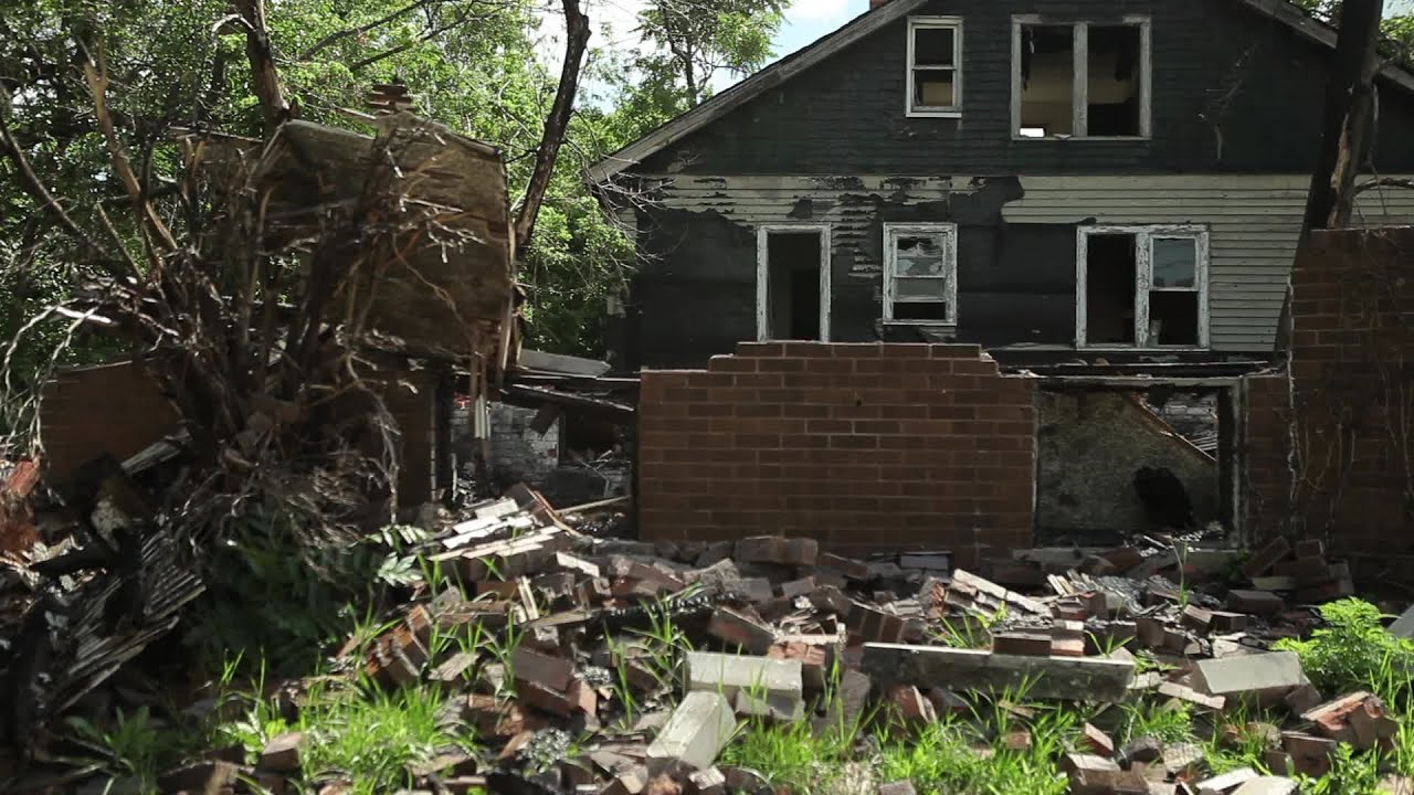 Destroyed Abandoned House In Detroit. Stock Footage - YouTube