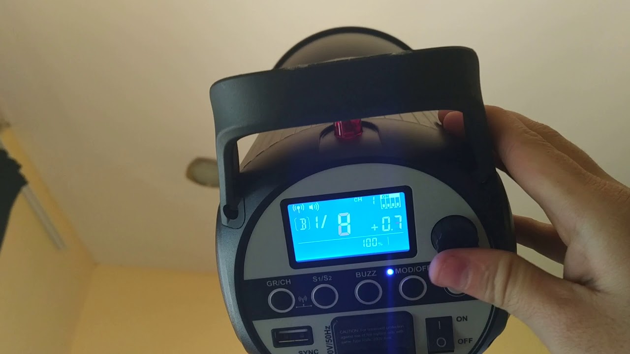 Godox SK300 II Adjusting mod light - YouTube