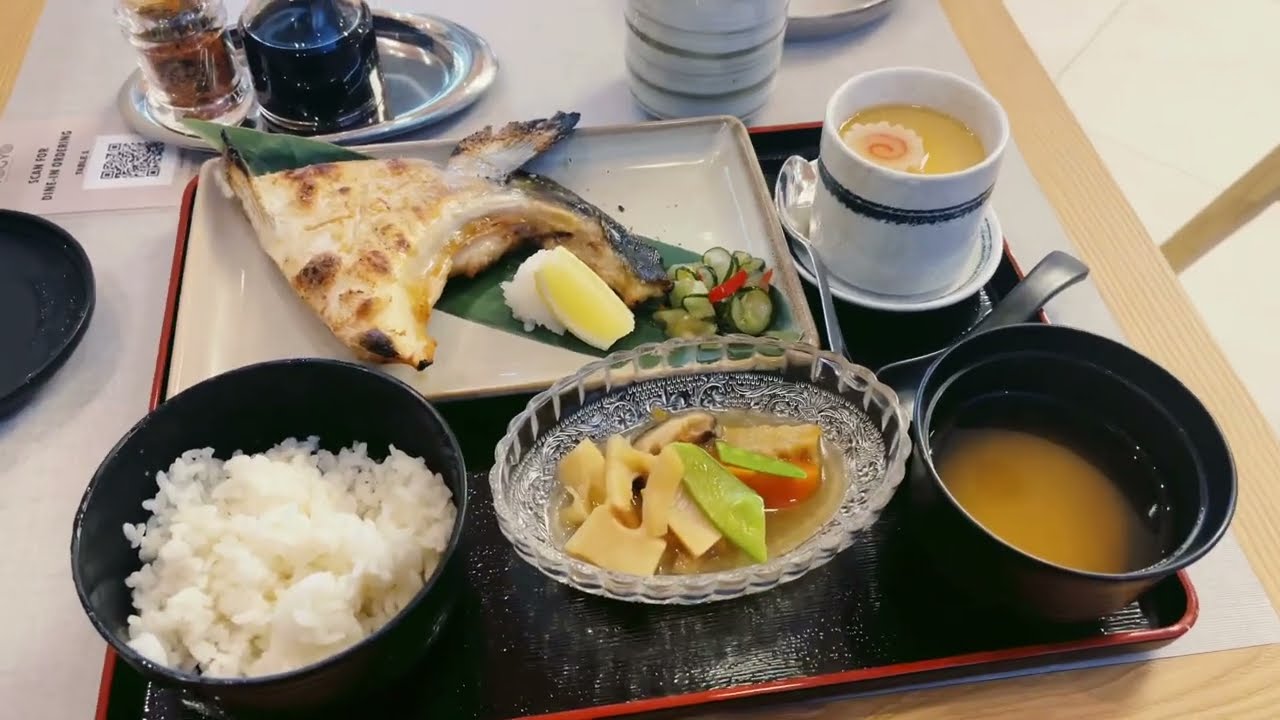 Delectable Japanese Grilled Fish at Gyo Gyo! - YouTube