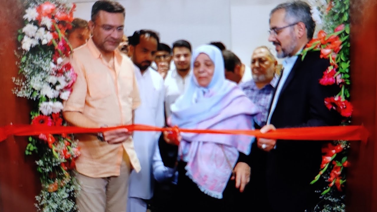 Akbaruddin Owaisi & jaffer HUSSN Inaugurated 6th br of Sarvi Bakers ...