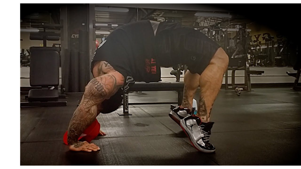 CRAZY FLEXIBILITY AT 295 LBS - Rich Piana - YouTube