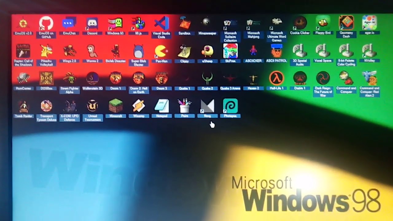 Wolfenstein 3d on Windows 98 *OLD SCHOOL* - YouTube