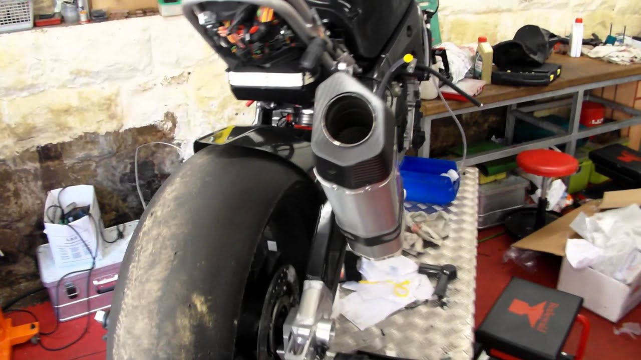 Impressionen vom Aufbau der BMW S1000RR RSE02 von rs speedbikes racing ...
