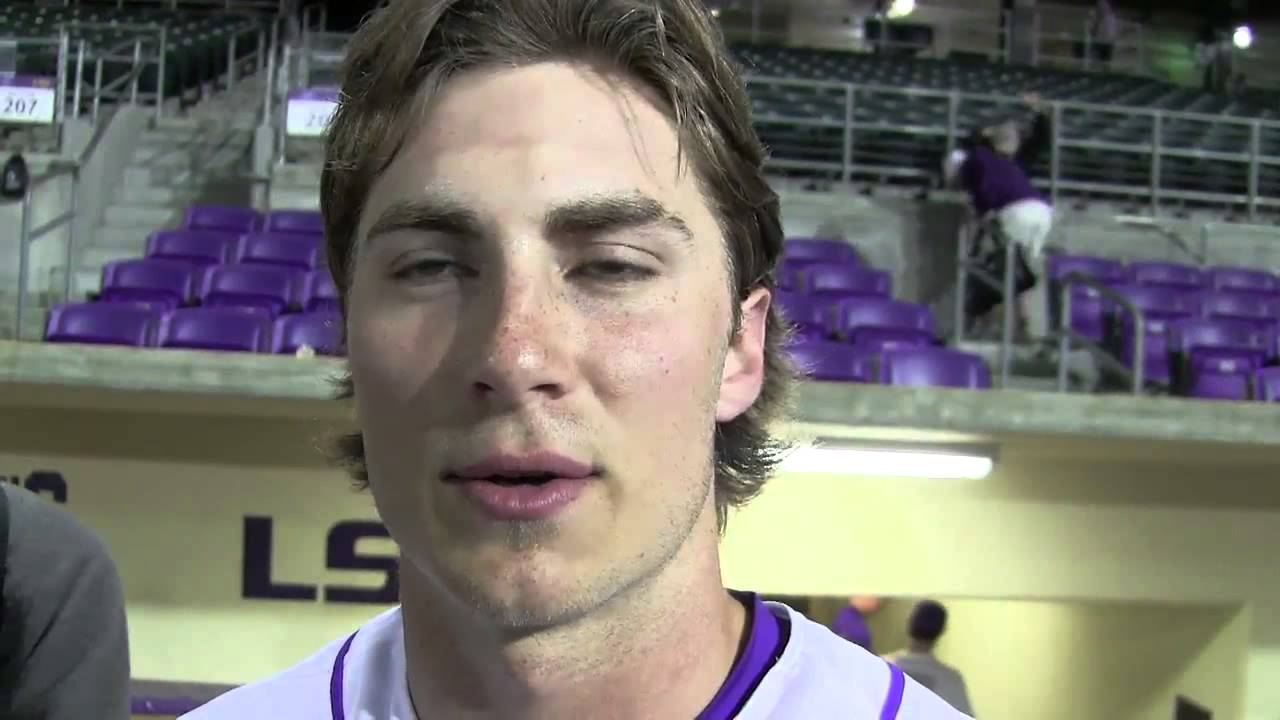 Staying loose and ready serves LSU senior Jared Foster well | Video ...