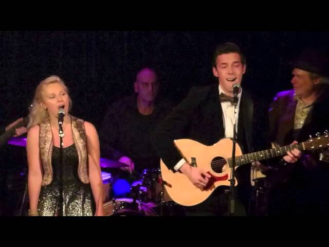 Sam Palladio Et Clare Bowen