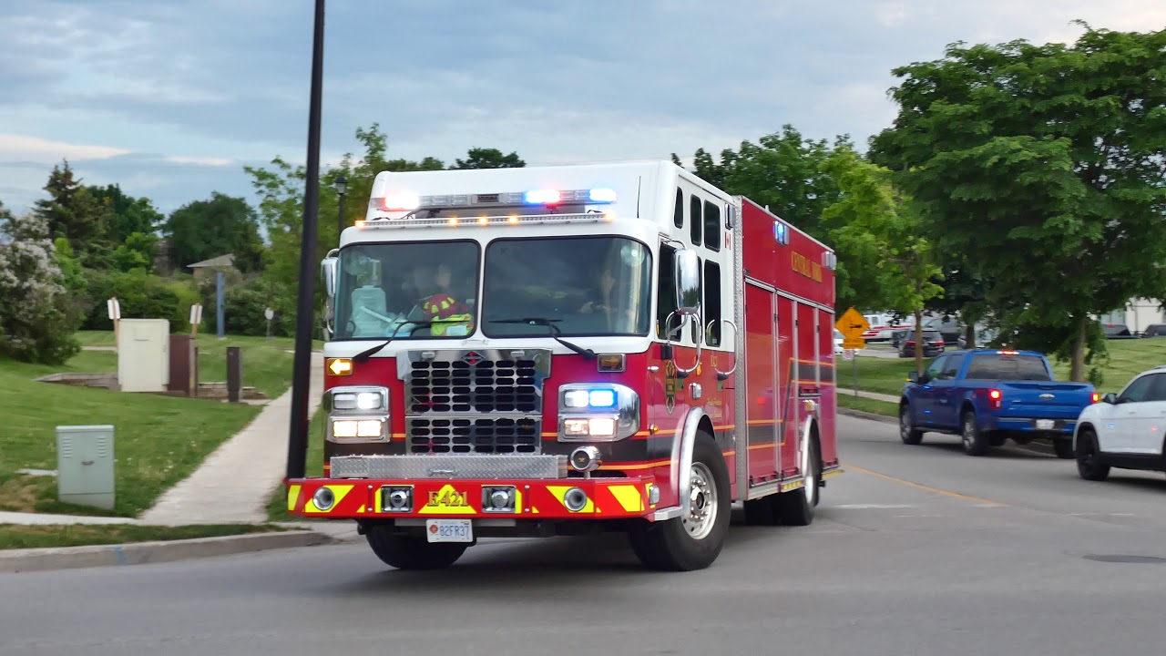 ( HORN+ WAVES)Central York Fire Services Engine 421,Platform 427 ...