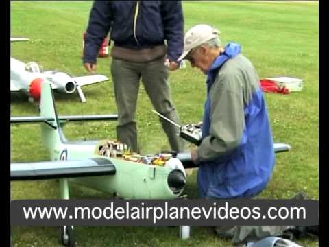 P-40 Kittyhawk & Shorts SB.6 Seamew - YouTube