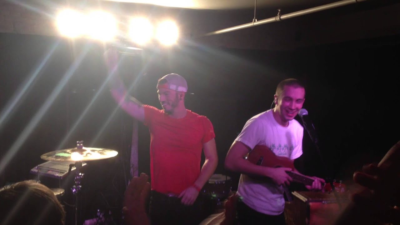 Twenty One Pilots - Josh Dun's Greatest Back Flip of all time. - YouTube