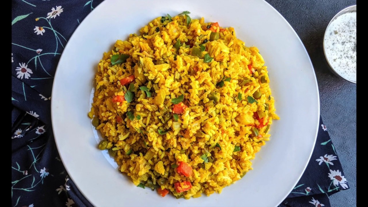 Tawa Pulao Recipe Video | Mumbai Tawa Pulao | VegeCravings - YouTube