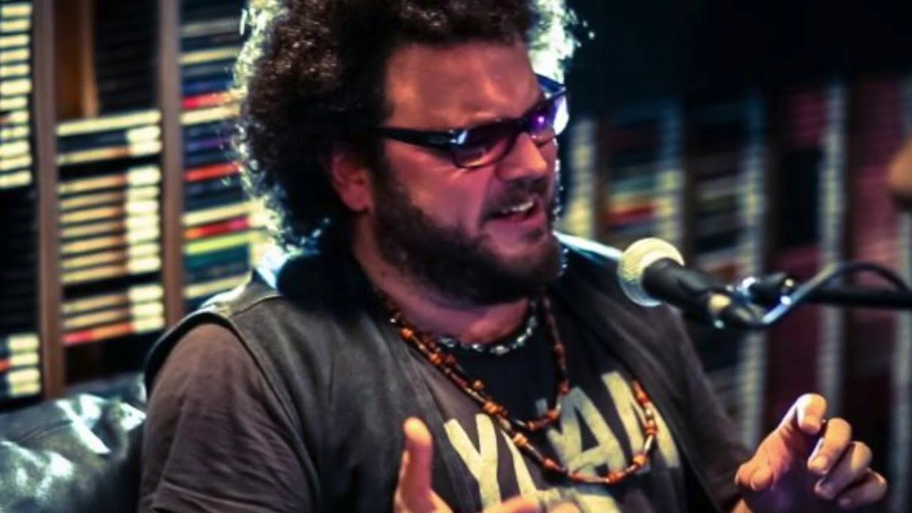 Can GOX Göksün ~ Wrong Side Of The Road (lyrics, HD) - YouTube