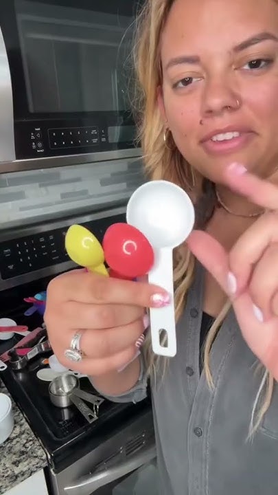 (Part 1) Another episode or cleaning and organizing my kitchen! #kitchen #organize - YouTube