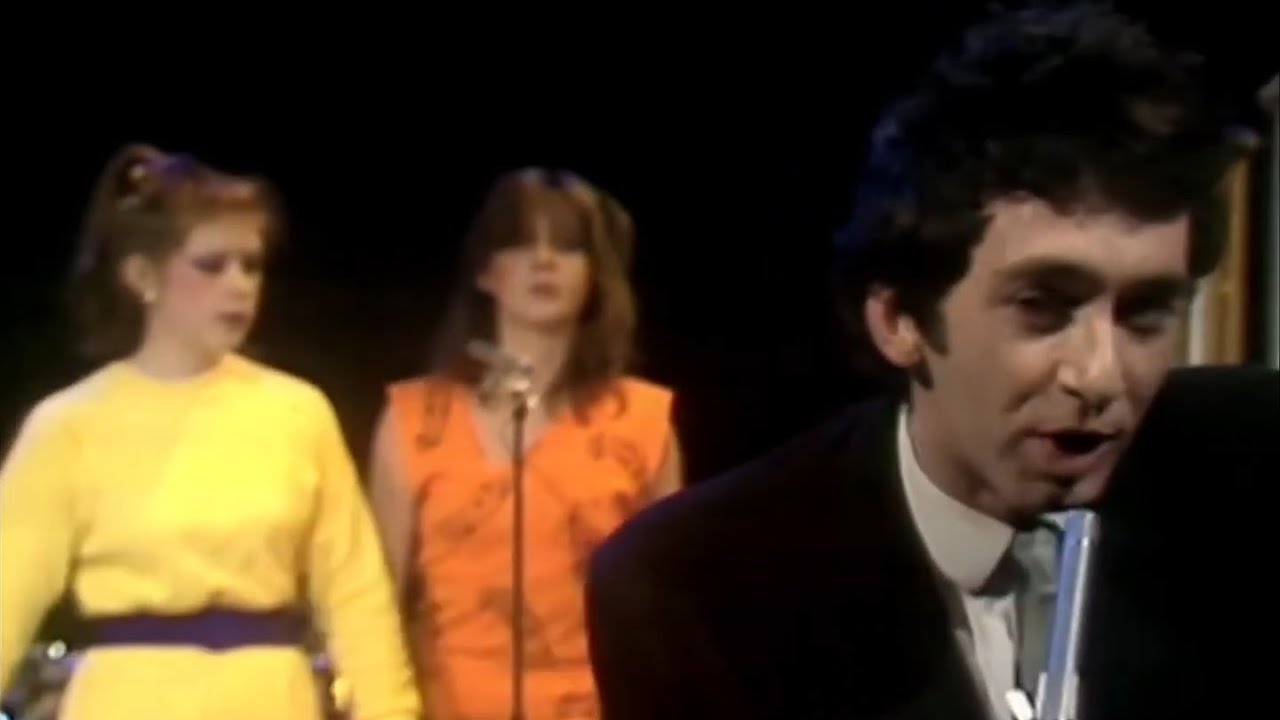 Jona Lewie - You'll Always Find Me in the Kitchen at Parties - YouTube