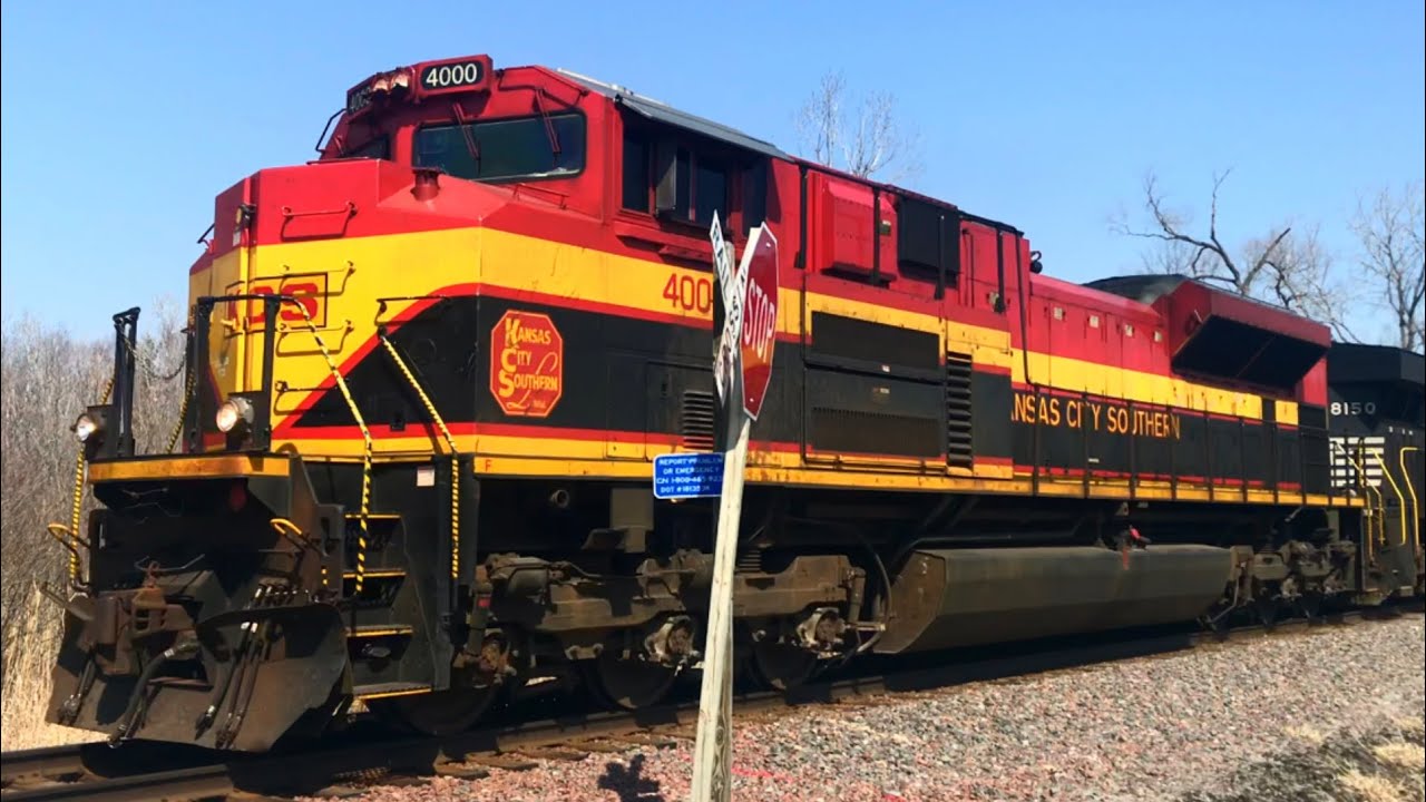 KCS 4000 & NS 8150 LEADING A450 AT SPEED! - YouTube