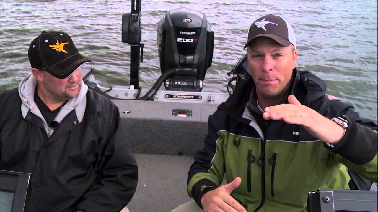 Recognizing Fish Marks on a Humminbird Helix Sonar and GPS Unit - YouTube