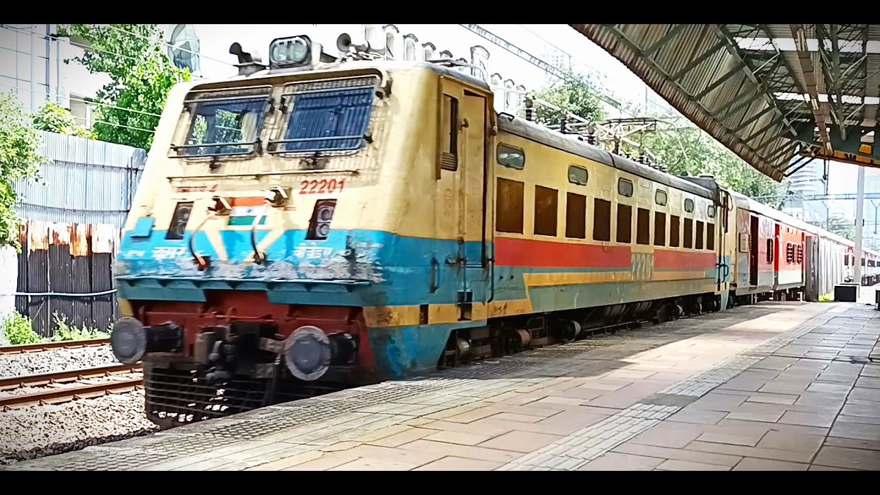 Massive Offlink : Special Livery BZA WAP-4 with Karnavati Superfast ...
