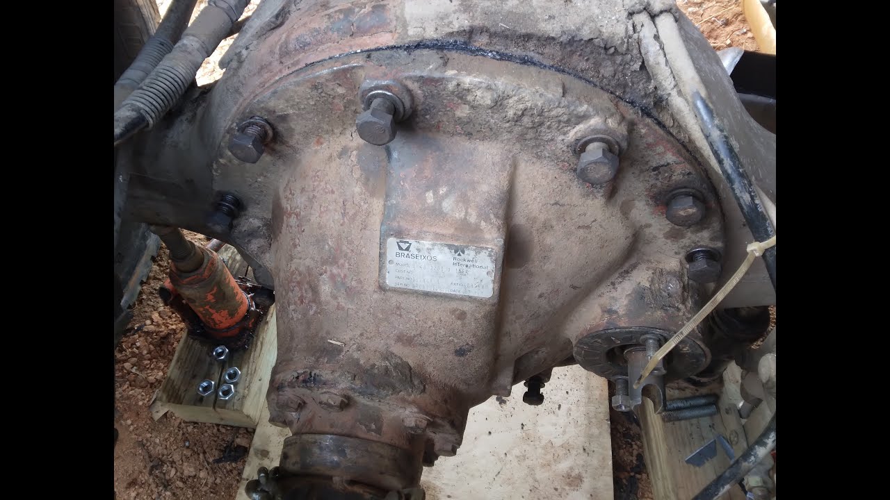 How to Fix the Rear End in a Big Truck Part I - YouTube