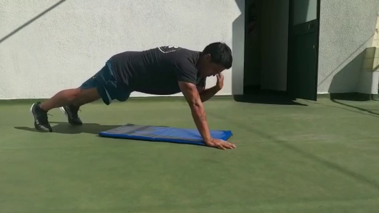 PLANK GET UP (SHOULDERS TAP) - YouTube