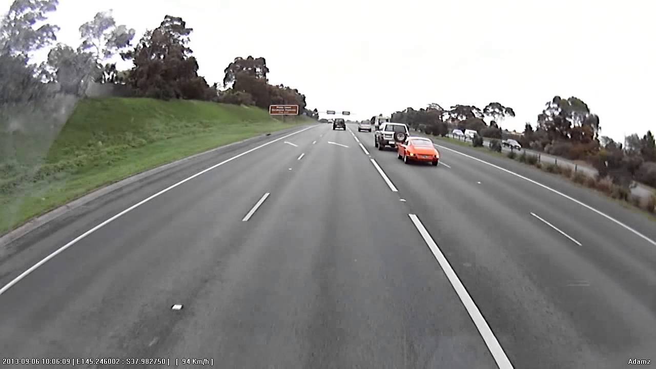 crazy freeway tow with a rope - YouTube