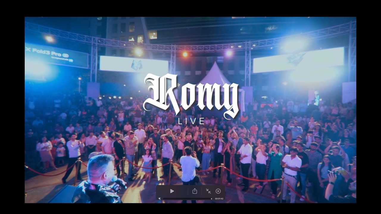 Romy Live (HT City Friday Jam, DLF Gurgaon) - YouTube