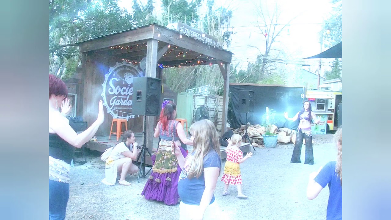 ZUMBA Belly Dance with REL at Beer Belly 2020 - YouTube