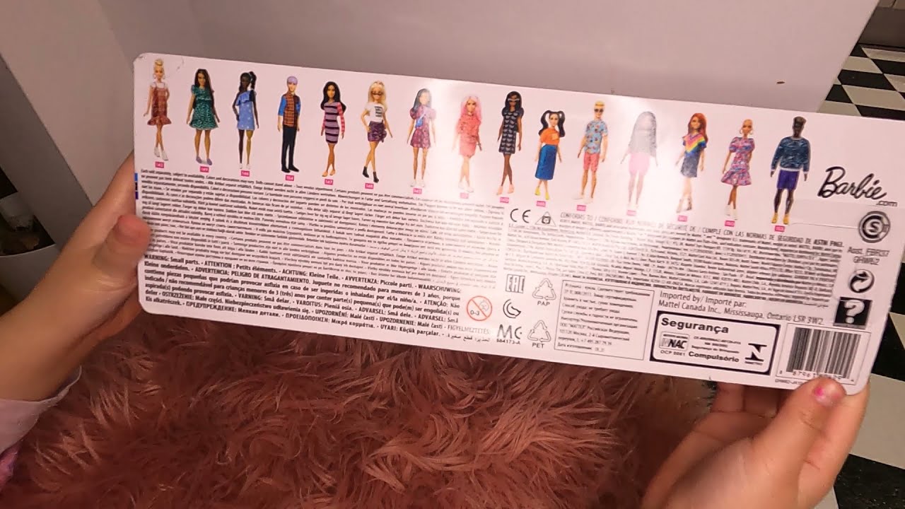 Unboxing Barbie #1 - YouTube