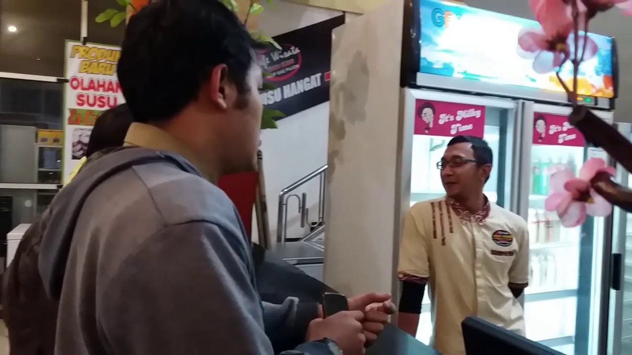 Jalan jalan malam Pujon Batu 23 1 2018 - YouTube