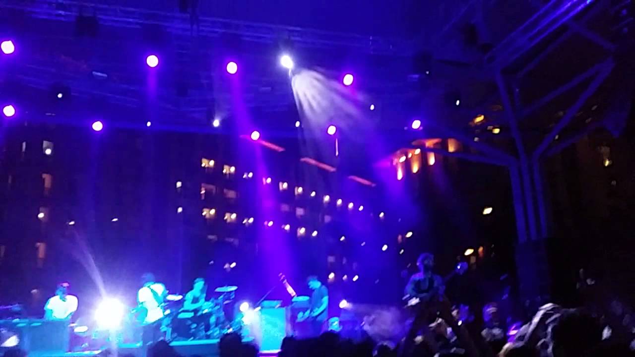 Foals - Blue Blood - Live In Singapore - 2014 - YouTube