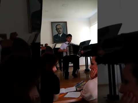Ümid Əsgərov qarmon ifası