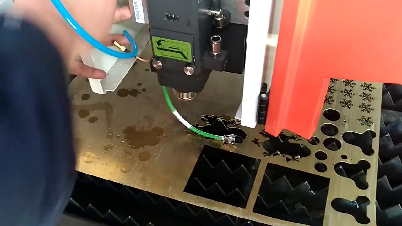 How to use Raytools laser head - YouTube