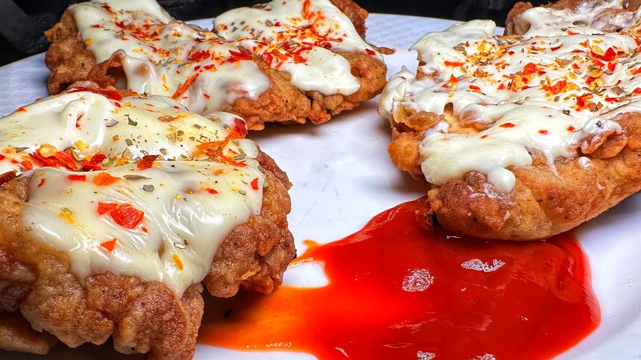 अब घर पे ही बनेगा रेस्टोरेंट जैसा Chicken Chizza 😎| Chicken Chizza ...