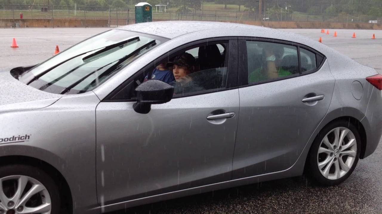 Emergency Stops with Swerve - YouTube