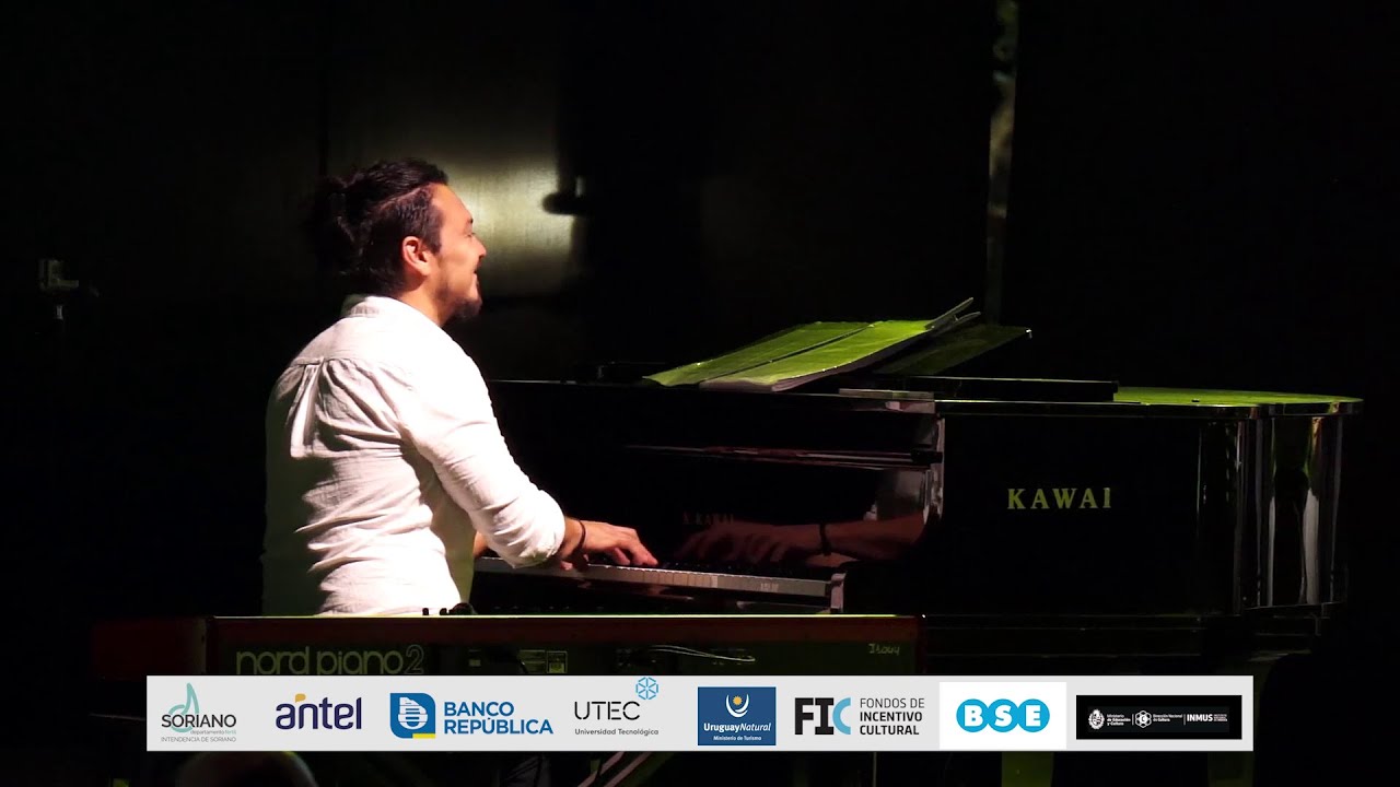 Jazz a la Calle 2024 - Rodrigo Digao Braz en vivo - YouTube