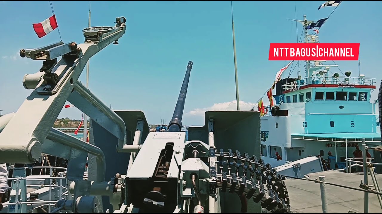 Mengintip Kapal Perang KRI HIU Milik TNI AL - YouTube