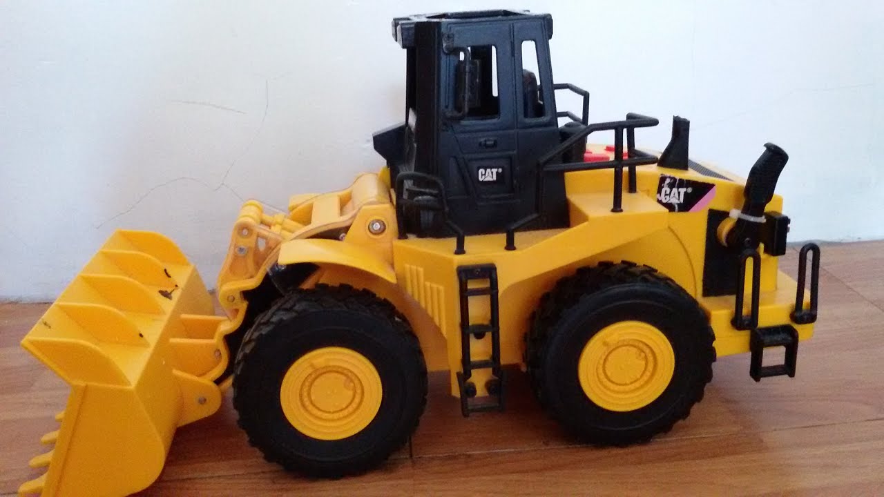Caterpillar (CAT) Construction Toy with Sounds and Movement- Toy Cars ...