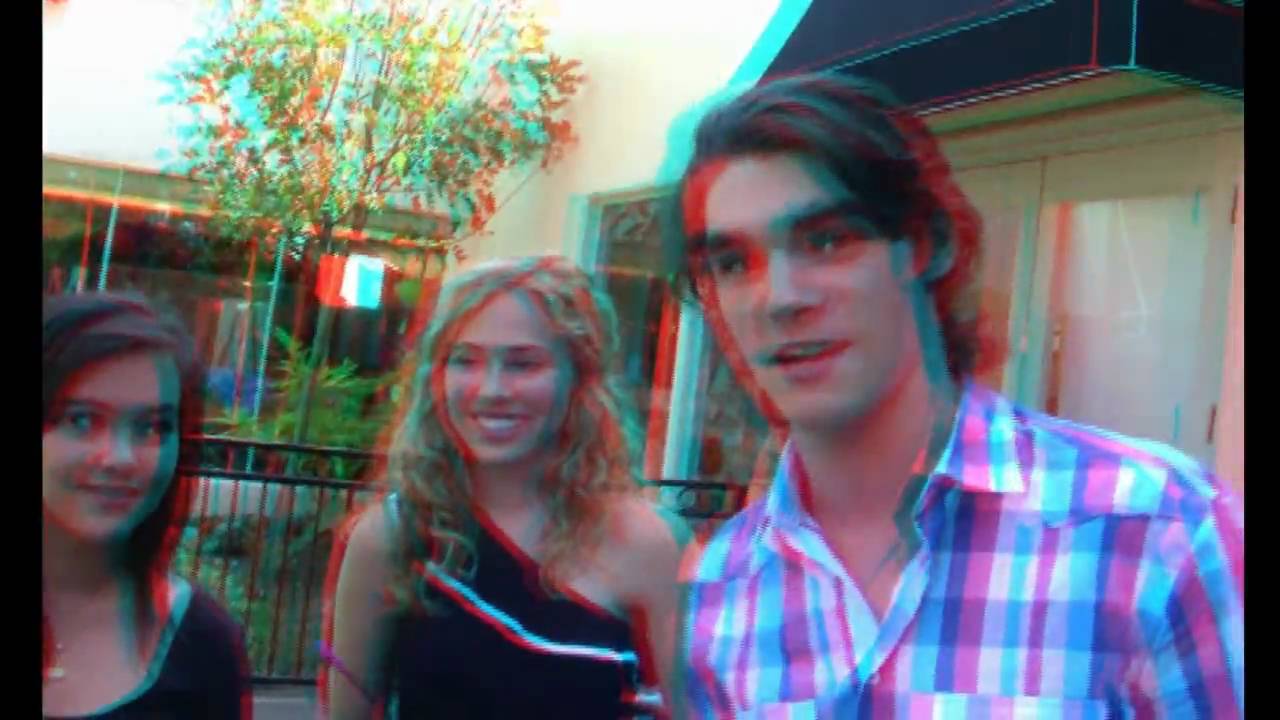 RJ Mitte, Joell Posey, Amanda Thompson, and Sam Lonigro in 3D ...