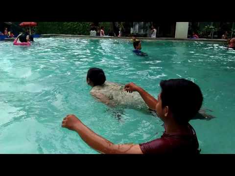 Bumil renang @pandu siska sagara