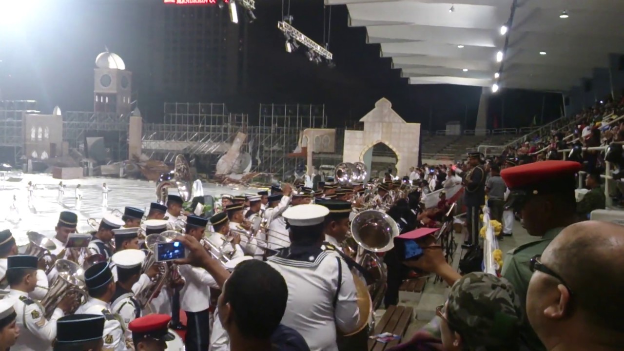 Pancaragam Askar Selepas Hujan Ribut Melanda Di Stadium Merdeka Part 2 ...