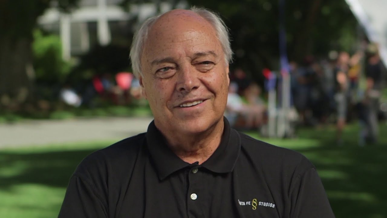 Conrad Hool: 2 HEARTS - YouTube